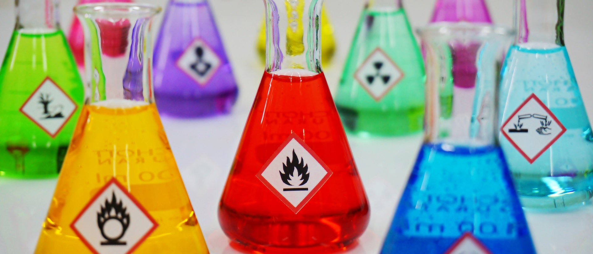 Chemikalien und Gefahrstoffe